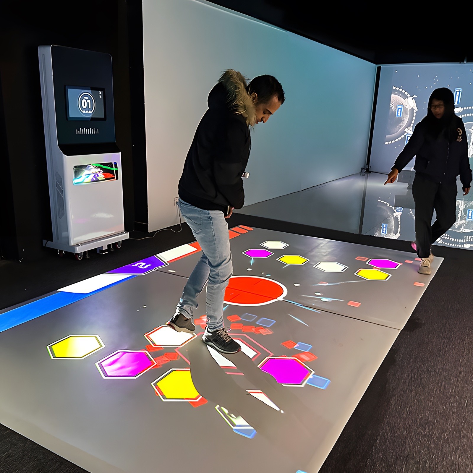 Portable Interactive Floor Projector For Sports Interactive Floor Projection Games