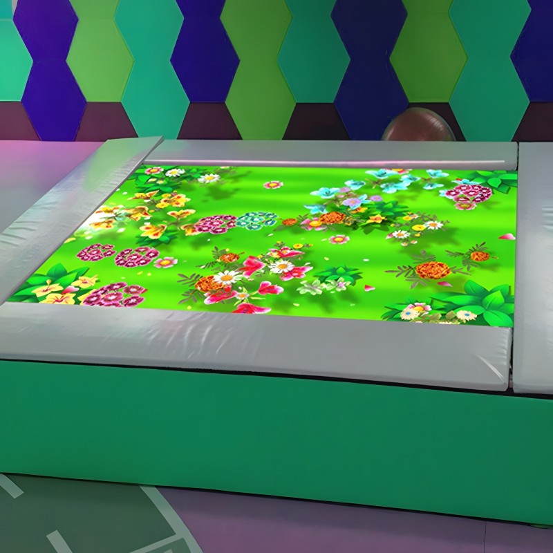 Kindergarten Floor Interactive Projection Trampoline Game Indoor Use