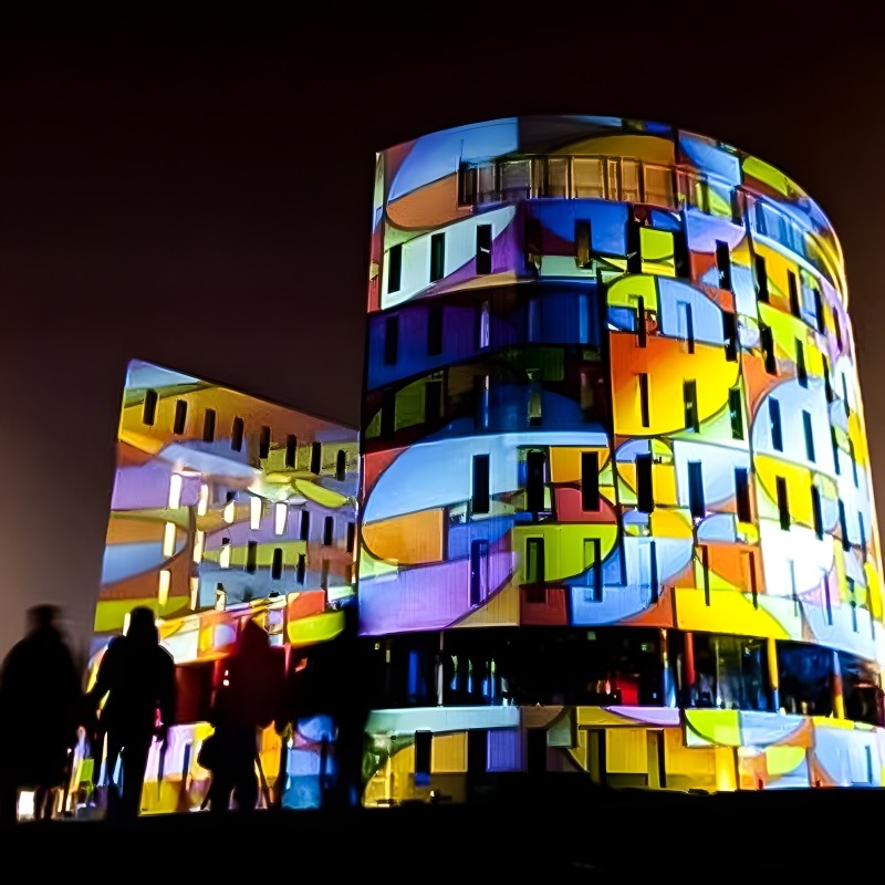 8500 LM Interactive Projection Mapping Outside Immersive Projection Mapping